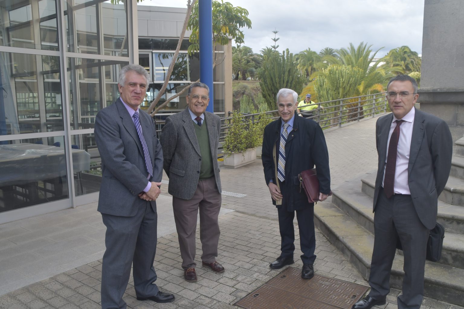 El IUMA muestra sus capacidades de diseño de circuitos integrados ...